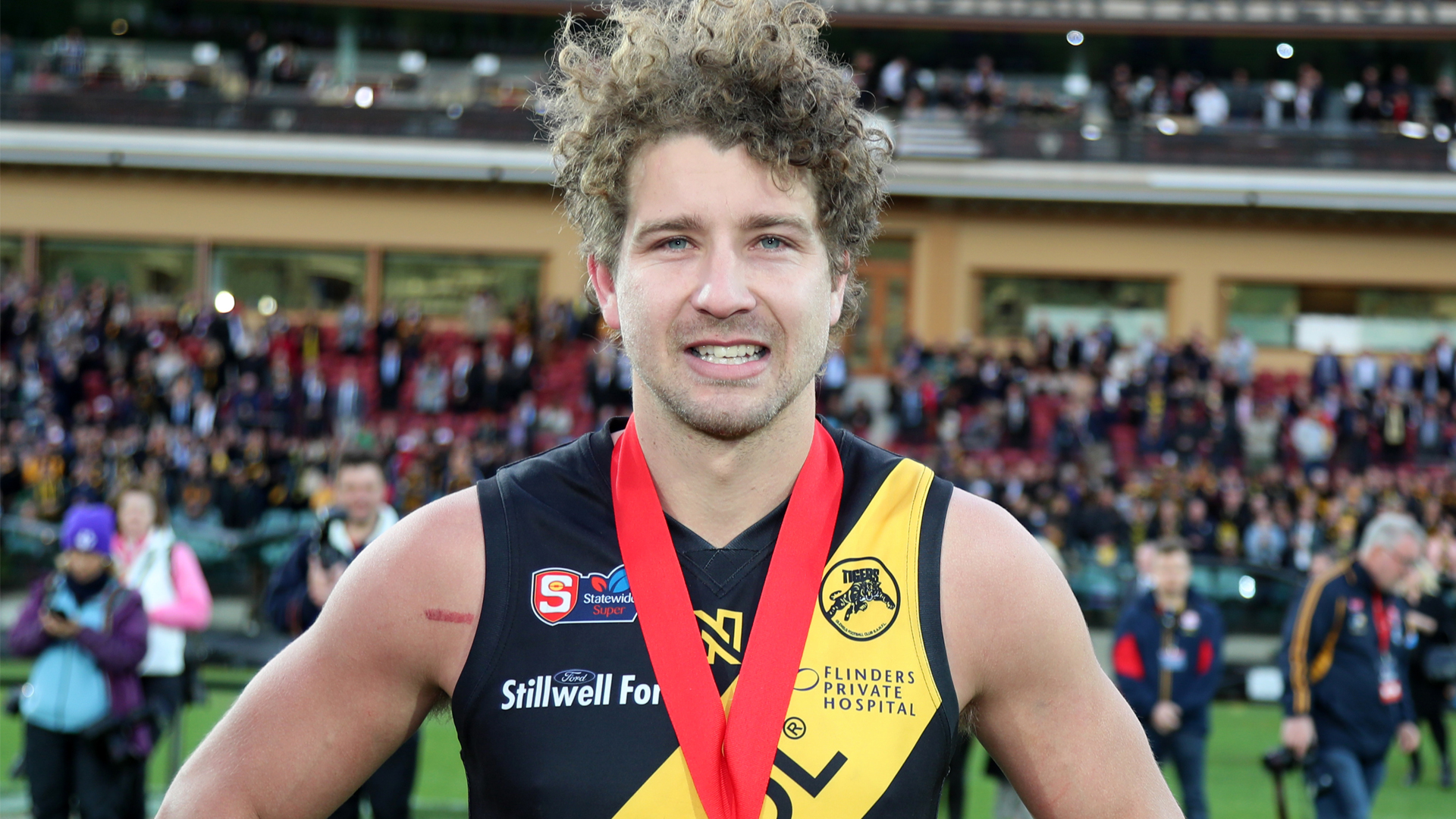 Matthew Snook wins 2019 Jack Oatey Medal - SANFL