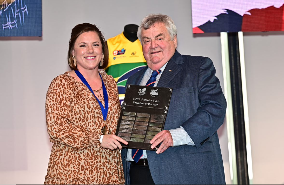 Steph Contin wins 2021 Volunteer of the Year Award - SANFL