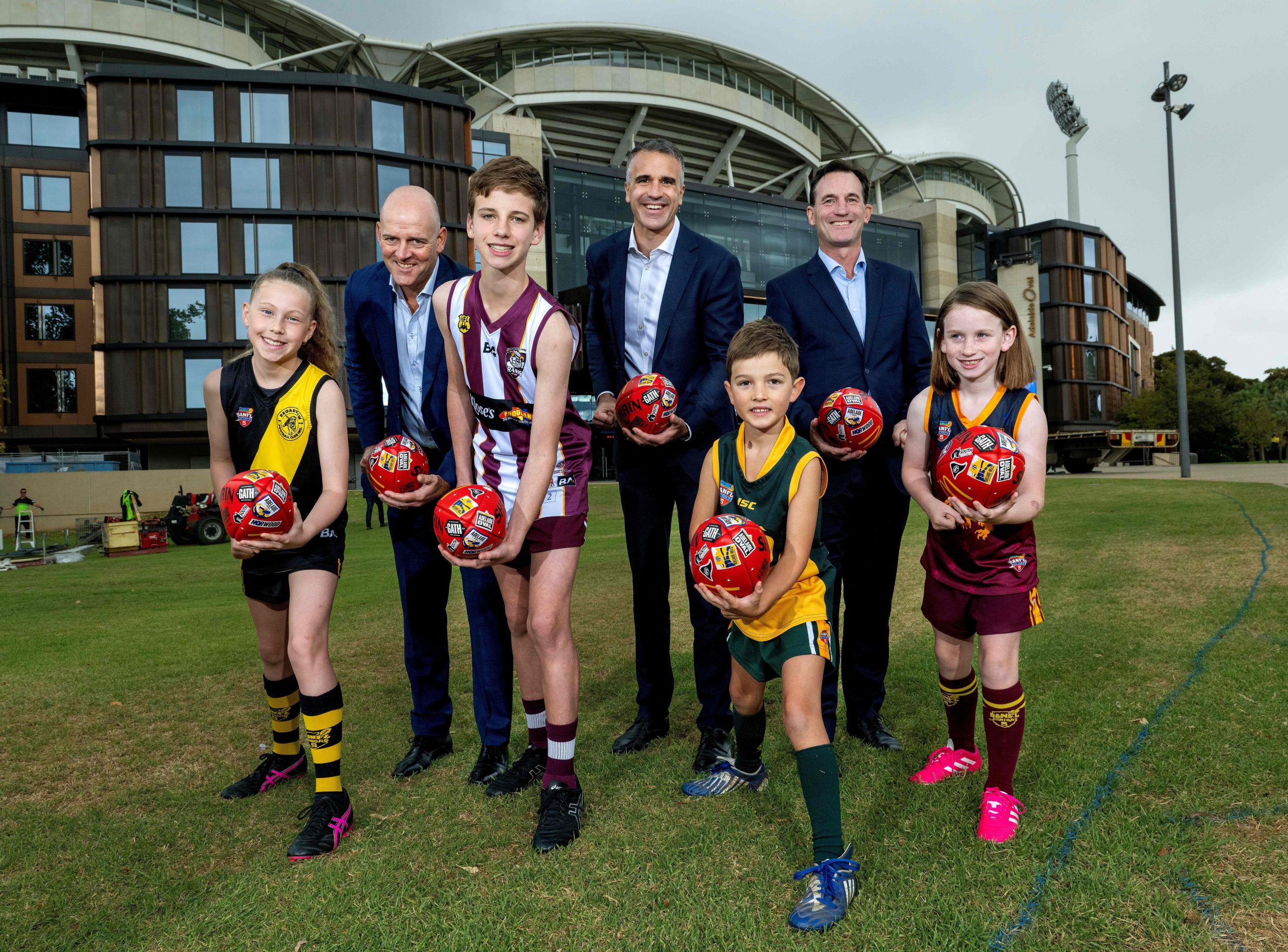 Community football clubs across SA share in benefits of Gather Round ...
