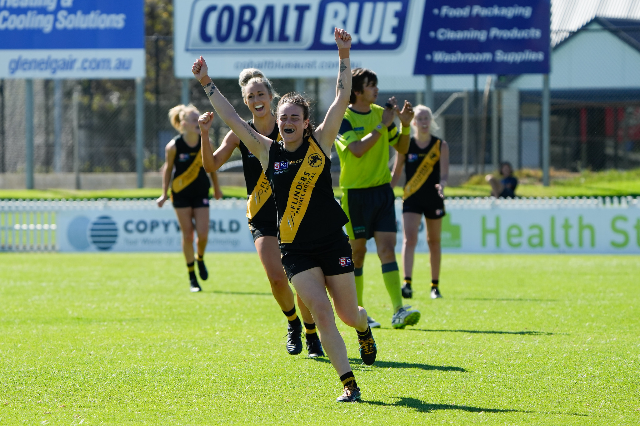 Tigers bring down ladder leaders - Glenelg Football Club