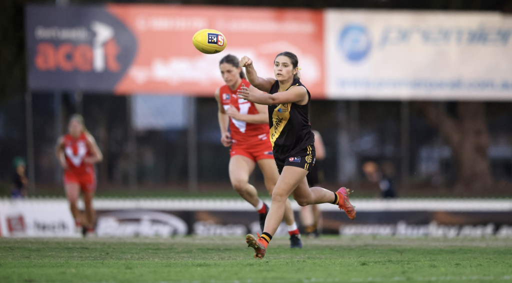 Tigers put on ferocious performance against Roosters - Glenelg Football ...