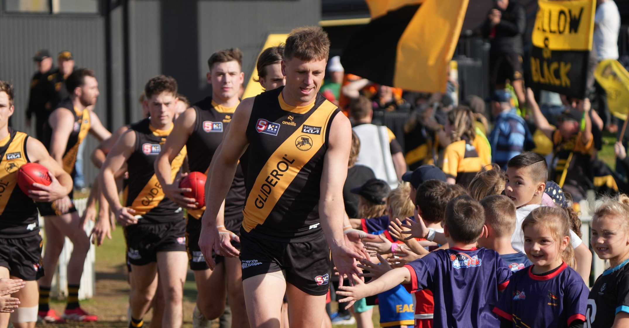 Luke Reynolds bids farewell to the Bays - Glenelg Football Club